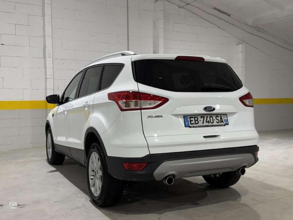 Ford Kuga 2016 in Kaunas, with an engine capacity of 2.00 L and mileage of 230 thousand km for 8300 €, photo 4 on AUTOMOTO.COM.LV
