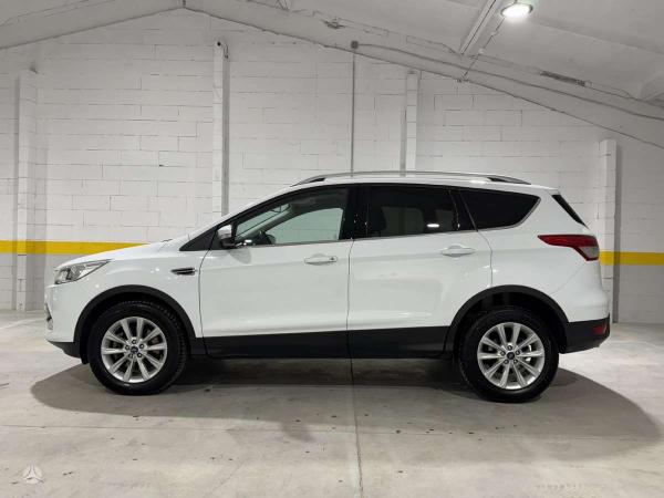Ford Kuga 2016 in Kaunas, with an engine capacity of 2.00 L and mileage of 230 thousand km for 8300 €, photo 6 on AUTOMOTO.COM.LV