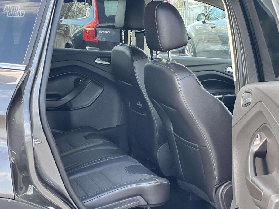 Ford Kuga 2016 Marijampole, ar dzinēja tilpumu 2.00 L un nobraukumu 236 tūkst. km par 9950 €, foto 25 vietnē AUTOMOTO.COM.LV