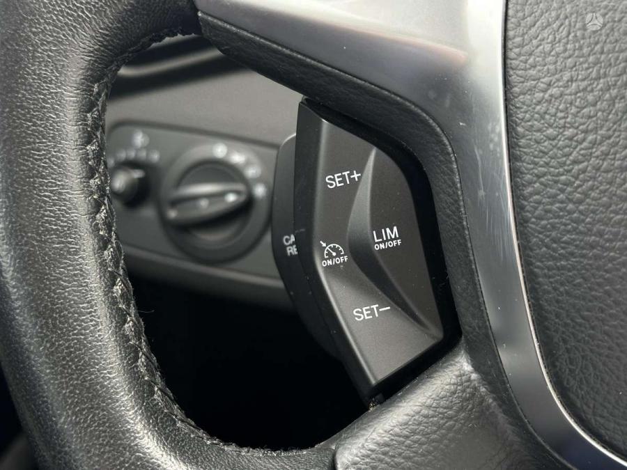 Ford Kuga 2016 in Kaunas, with an engine capacity of 1.50 L and mileage of 83 thousand km for 9999 €, photo 19 on AUTOMOTO.COM.LV