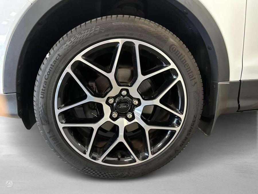 Ford Kuga 2016 in Vilnius, with an engine capacity of 1.50 L and mileage of 83 thousand km for 9990 €, photo 10 on AUTOMOTO.COM.LV