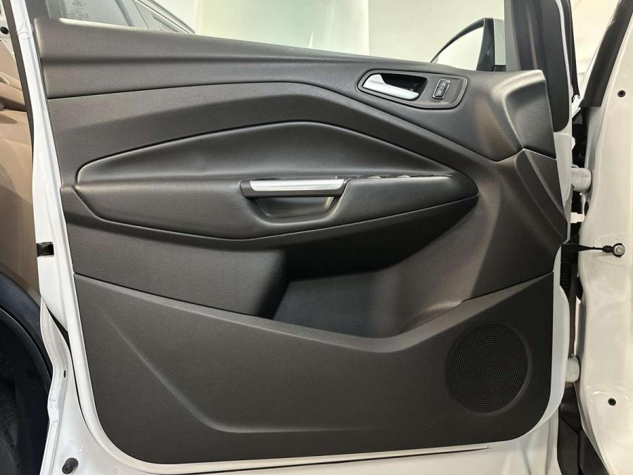 Ford Kuga 2016 in Vilnius, with an engine capacity of 1.50 L and mileage of 83 thousand km for 9990 €, photo 13 on AUTOMOTO.COM.LV