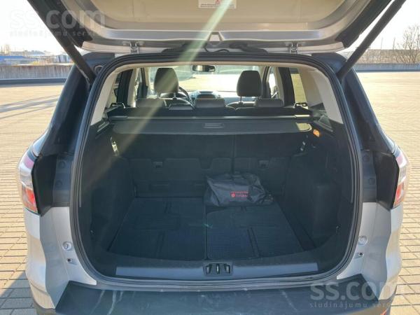 Ford Kuga 2017 in Riga, with an engine capacity of 2.00 L and mileage of 208 thousand km for 8550 €, photo 11 on AUTOMOTO.COM.LV