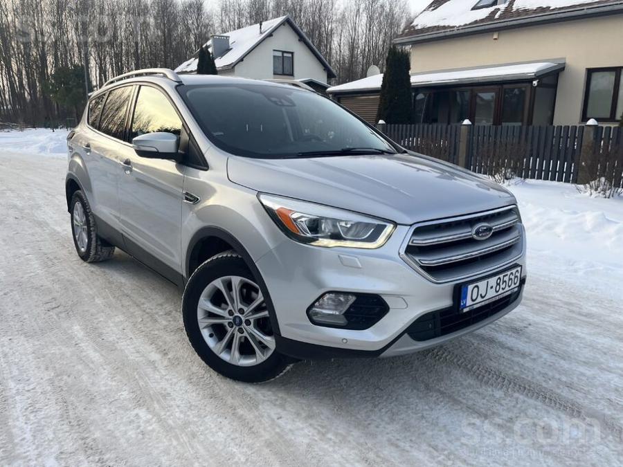 Ford Kuga 2017 in Riga, with an engine capacity of 1.50 L and mileage of 210 thousand km for 9950 €, photo 3 on AUTOMOTO.COM.LV