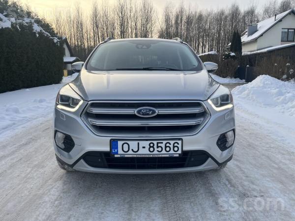 Ford Kuga 2017 in Riga, with an engine capacity of 1.50 L and mileage of 210 thousand km for 9950 €, photo 5 on AUTOMOTO.COM.LV