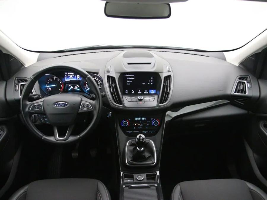Ford Kuga 2017 in Vilnius, with an engine capacity of 1.50 L and mileage of 155 thousand km for 11299 €, photo 3 on AUTOMOTO.COM.LV
