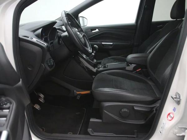 Ford Kuga 2017 Viļņa, ar dzinēja tilpumu 1.50 L un nobraukumu 163 tūkst. km par 10999 €, foto 4 vietnē AUTOMOTO.COM.LV