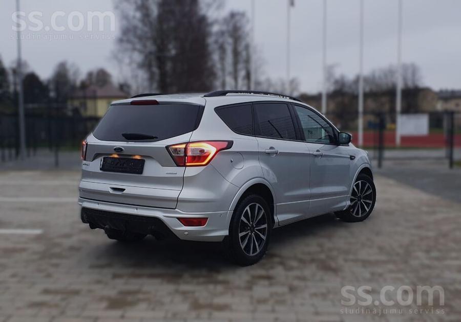 Ford Kuga 2018 Rīga, ar dzinēja tilpumu 1.50 L un nobraukumu 180 tūkst. km par 12750 €, foto 5 vietnē AUTOMOTO.COM.LV