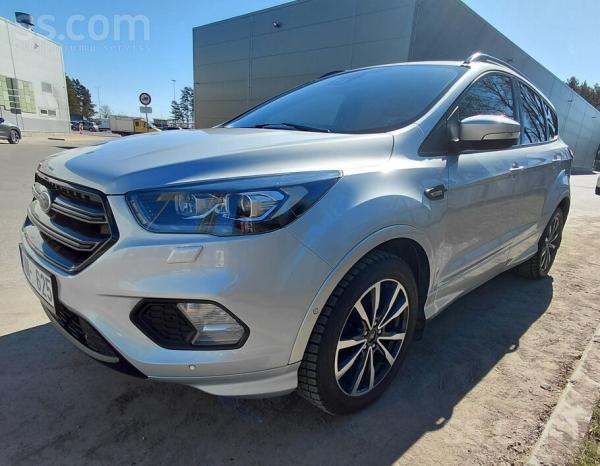 Ford Kuga 2018 Rīga, ar dzinēja tilpumu 1.50 L un nobraukumu 185 tūkst. km par 13500 €, foto 4 vietnē AUTOMOTO.COM.LV