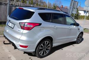 Ford Kuga 2018 Rīga, ar dzinēja tilpumu 1.50 L un nobraukumu 185 tūkst. km par 13500 €, foto 9 vietnē AUTOMOTO.COM.LV