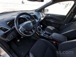 Ford Kuga 2018 Rīga, ar dzinēja tilpumu 1.50 L un nobraukumu 185 tūkst. km par 13500 €, foto 20 vietnē AUTOMOTO.COM.LV