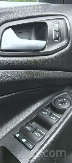 Ford Kuga 2019 Rīga, ar dzinēja tilpumu 2.00 L un nobraukumu 184 tūkst. km par 12500 €, foto 18 vietnē AUTOMOTO.COM.LV