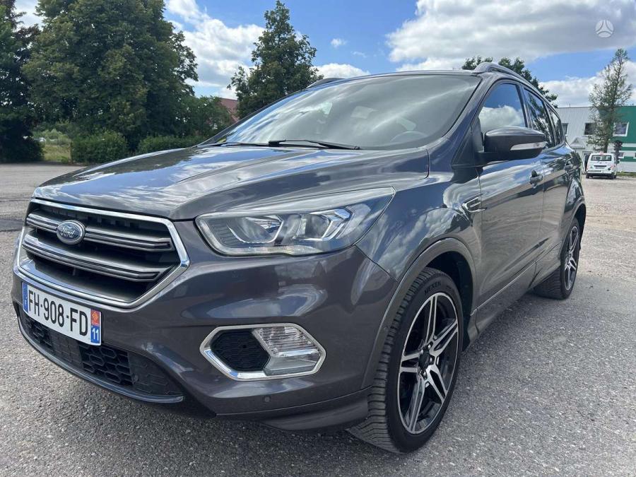 Ford Kuga 2019 in Taurage, with an engine capacity of 2.00 L and mileage of 249 thousand km for 9200 €, photo 4 on AUTOMOTO.COM.LV