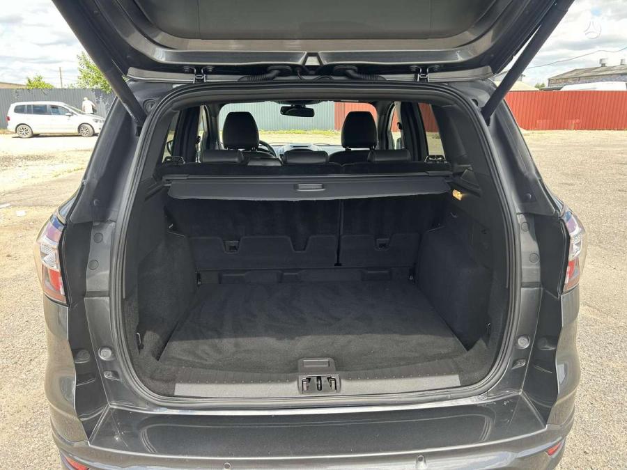 Ford Kuga 2019 in Taurage, with an engine capacity of 2.00 L and mileage of 249 thousand km for 9200 €, photo 9 on AUTOMOTO.COM.LV