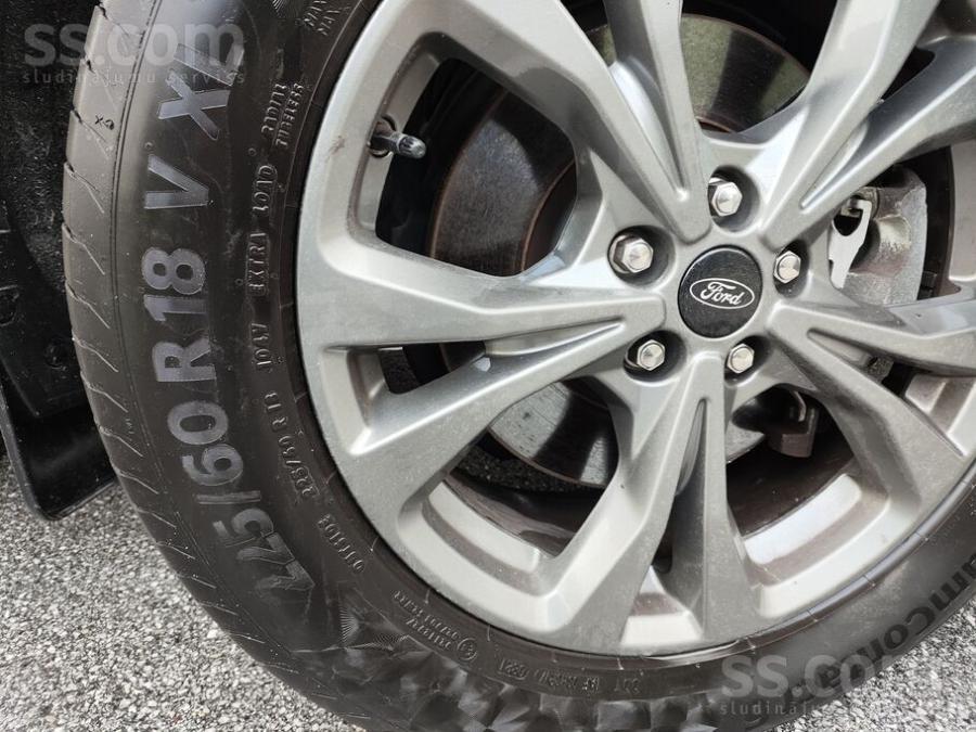 Ford Kuga 2021 in Riga, with an engine capacity of 2.50 L and mileage of 49 thousand km for 23900 €, photo 30 on AUTOMOTO.COM.LV