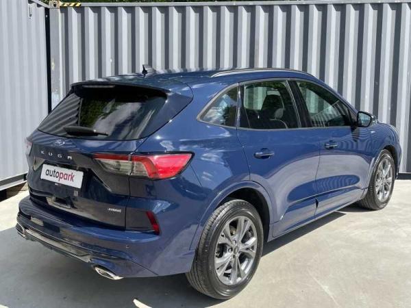 Ford Kuga 2021 in Vilnius, with an engine capacity of 2.49 L and mileage of 101 thousand km for 18500 €, photo 3 on AUTOMOTO.COM.LV