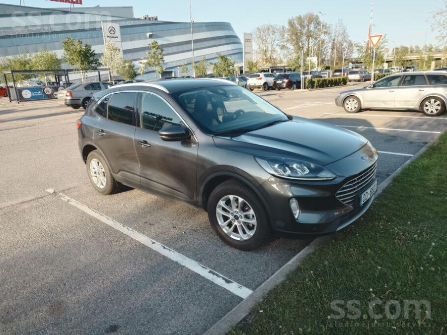 Ford Kuga 2021 in Riga, with an engine capacity of 2.50 L and mileage of 110 thousand km for 16000 €, photo 3 on AUTOMOTO.COM.LV