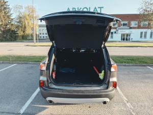 Ford Kuga 2021 in Riga, with an engine capacity of 2.50 L and mileage of 110 thousand km for 16000 €, photo 4 on AUTOMOTO.COM.LV