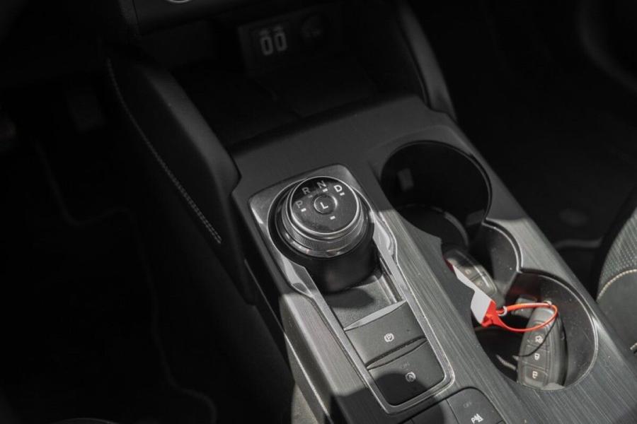 Ford Kuga 2021 Viļņa, ar dzinēja tilpumu 2.50 L un nobraukumu 78 tūkst. km par 24000 €, foto 9 vietnē AUTOMOTO.COM.LV