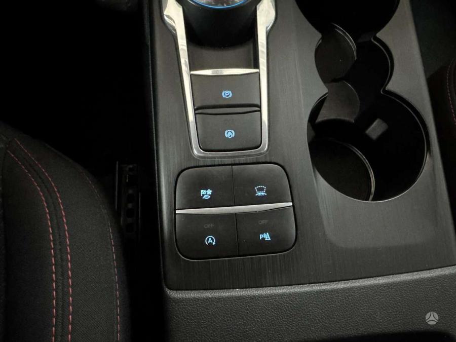 Ford Kuga 2021 Viļņa, ar dzinēja tilpumu 1.50 L un nobraukumu 120 tūkst. km par 15600 €, foto 25 vietnē AUTOMOTO.COM.LV