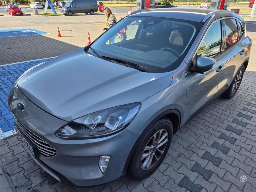Ford Kuga 2021 Tauragė, ar dzinēja tilpumu 1.50 L un nobraukumu 186 tūkst. km par 11300 €, foto 1 vietnē AUTOMOTO.COM.LV