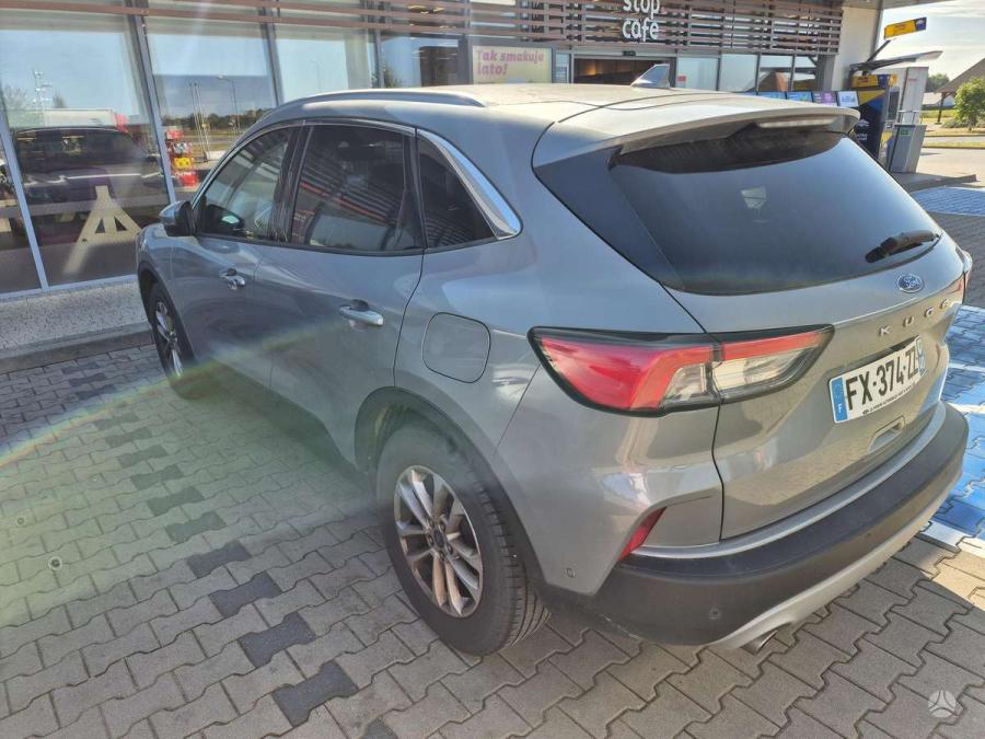 Ford Kuga 2021 Tauragė, ar dzinēja tilpumu 1.50 L un nobraukumu 186 tūkst. km par 11300 €, foto 4 vietnē AUTOMOTO.COM.LV