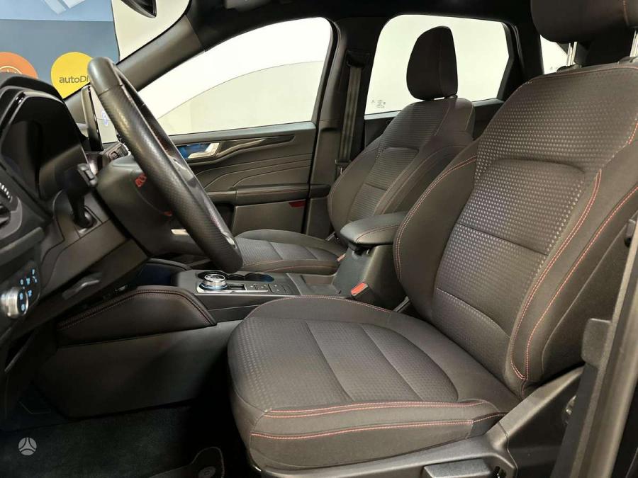 Ford Kuga 2022 in Vilnius, with an engine capacity of 2.50 L and mileage of 55 thousand km for 21551 €, photo 9 on AUTOMOTO.COM.LV