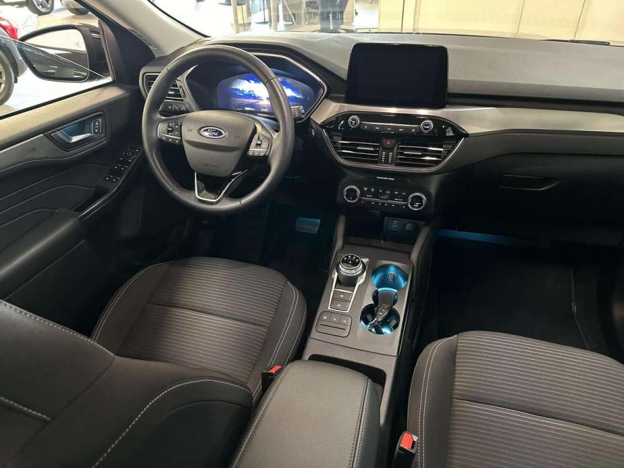Ford Kuga 2023 in Vilnius, with an engine capacity of 1.50 L and mileage of 30 thousand km for 18990 €, photo 12 on AUTOMOTO.COM.LV