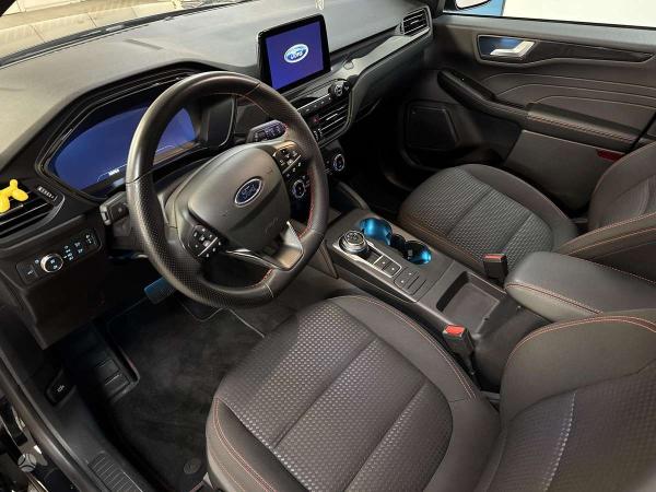Ford Kuga 2023 in Vilnius, with an engine capacity of 2.50 L and mileage of 40 thousand km for 24000 €, photo 9 on AUTOMOTO.COM.LV
