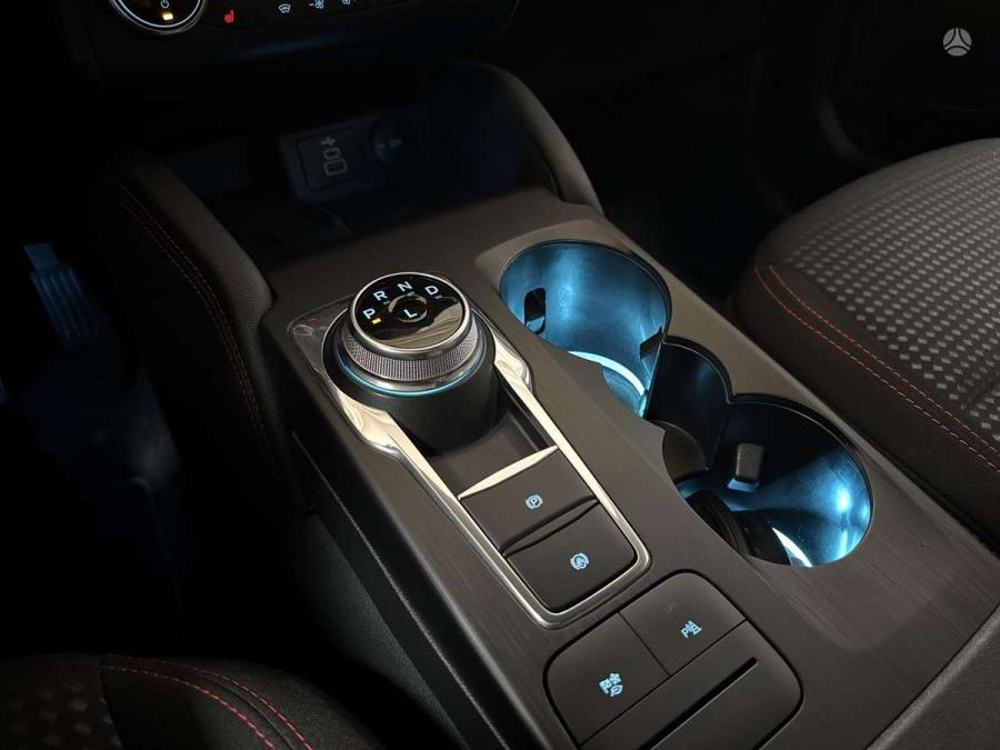 Ford Kuga 2023 Viļņa, ar dzinēja tilpumu 2.50 L un nobraukumu 40 tūkst. km par 24000 €, foto 15 vietnē AUTOMOTO.COM.LV