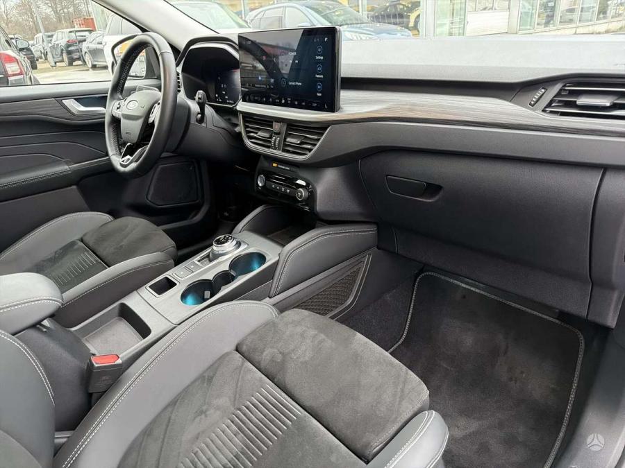 Ford Kuga 2024 in Klaipeda, with an engine capacity of 2.50 L and mileage of 18 thousand km for 33250 €, photo 14 on AUTOMOTO.COM.LV