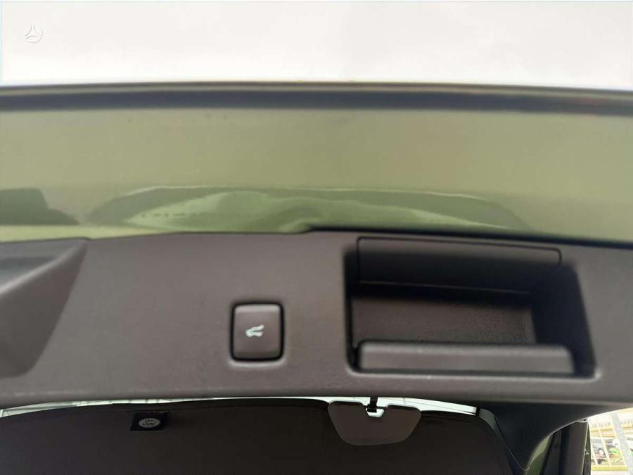 Ford Kuga 2024 in Klaipeda, with an engine capacity of 2.50 L and mileage of 18 thousand km for 33250 €, photo 27 on AUTOMOTO.COM.LV