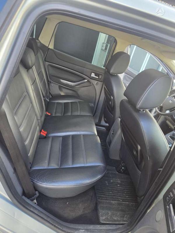 Ford Kuga 2009 Marijampole vietnē Zaļš Ford Kuga 2009 Marijampole, ar dzinēja tilpumu 2.50 L un nobraukumu 286 tūkst. km par 4500 €, foto 11 vietnē AUTOMOTO.COM.LV