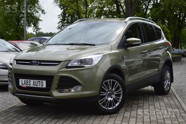 Green Ford Kuga 2013 in Tukums, with an engine capacity of 2.00 L and mileage of 168 thousand km for 20990 €, photo 1 on AUTOMOTO.COM.LV