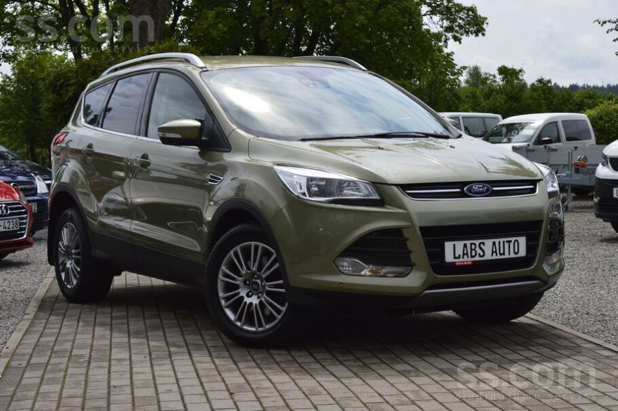 Green Ford Kuga 2013 in Tukums, with an engine capacity of 2.00 L and mileage of 168 thousand km for 20990 €, photo 3 on AUTOMOTO.COM.LV