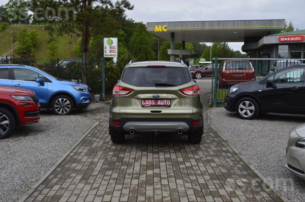 Green Ford Kuga 2013 in Tukums, with an engine capacity of 2.00 L and mileage of 168 thousand km for 20990 €, photo 5 on AUTOMOTO.COM.LV