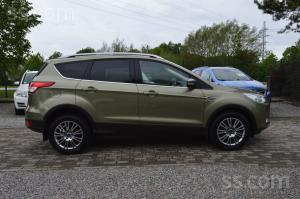 Green Ford Kuga 2013 in Tukums, with an engine capacity of 2.00 L and mileage of 168 thousand km for 20990 €, photo 7 on AUTOMOTO.COM.LV