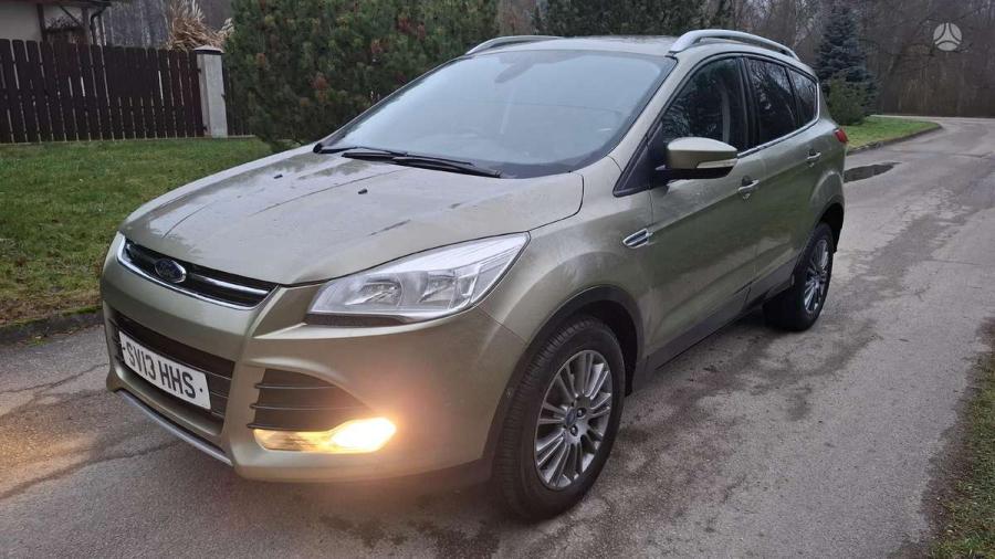 Green Ford Kuga 2013 in Siauliai, with an engine capacity of 2.00 L and mileage of 123 thousand km for 2998 €, photo 1 on AUTOMOTO.COM.LV