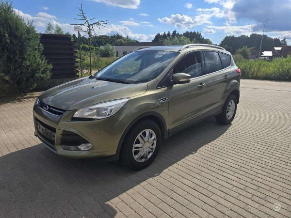 Green Ford Kuga 2013 in Kaunas, with an engine capacity of 2.00 L and mileage of 350 thousand km for 6950 €, photo 9 on AUTOMOTO.COM.LV