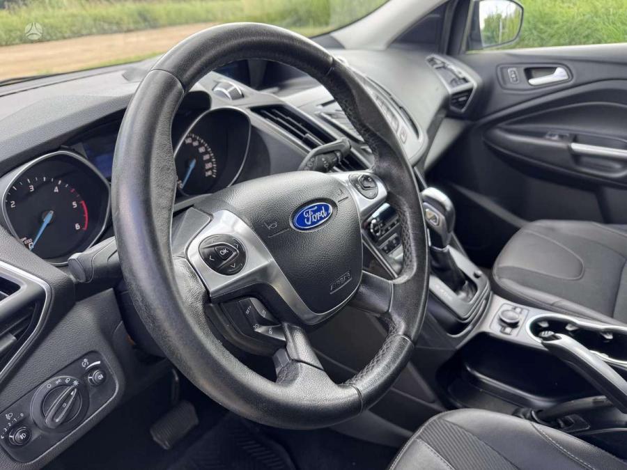 Zaļš Ford Kuga 2013 Kauņa, ar dzinēja tilpumu 2.00 L un nobraukumu 209 tūkst. km par 6450 €, foto 13 vietnē AUTOMOTO.COM.LV