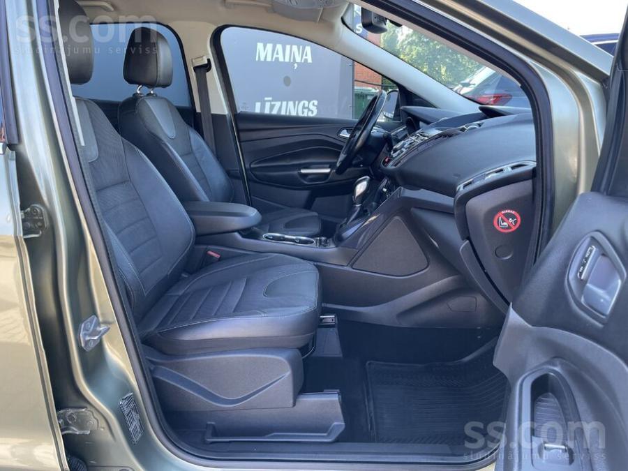 Zaļš Ford Kuga 2013 Talsi, ar dzinēja tilpumu 1.60 L un nobraukumu 177 tūkst. km par 7800 €, foto 10 vietnē AUTOMOTO.COM.LV