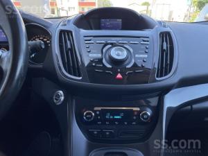 Zaļš Ford Kuga 2013 Talsi, ar dzinēja tilpumu 1.60 L un nobraukumu 177 tūkst. km par 7800 €, foto 19 vietnē AUTOMOTO.COM.LV