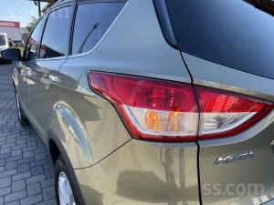 Zaļš Ford Kuga 2013 Talsi, ar dzinēja tilpumu 1.60 L un nobraukumu 177 tūkst. km par 7800 €, foto 25 vietnē AUTOMOTO.COM.LV