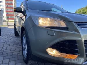 Zaļš Ford Kuga 2013 Talsi, ar dzinēja tilpumu 1.60 L un nobraukumu 177 tūkst. km par 7800 €, foto 26 vietnē AUTOMOTO.COM.LV