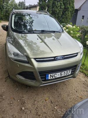 Zaļš Ford Kuga 2013 Ogre, ar dzinēja tilpumu 2.00 L un nobraukumu 255 tūkst. km par 6000 €, foto 3 vietnē AUTOMOTO.COM.LV