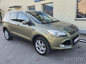 Green Ford Kuga 2014 in Kuldiga, with an engine capacity of 2.00 L and mileage of 188 thousand km for 9400 €, photo 2 on AUTOMOTO.COM.LV