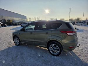Green Ford Kuga 2014 in Marijampole, with an engine capacity of 1.60 L and mileage of 111 thousand km for 7290 €, photo 5 on AUTOMOTO.COM.LV