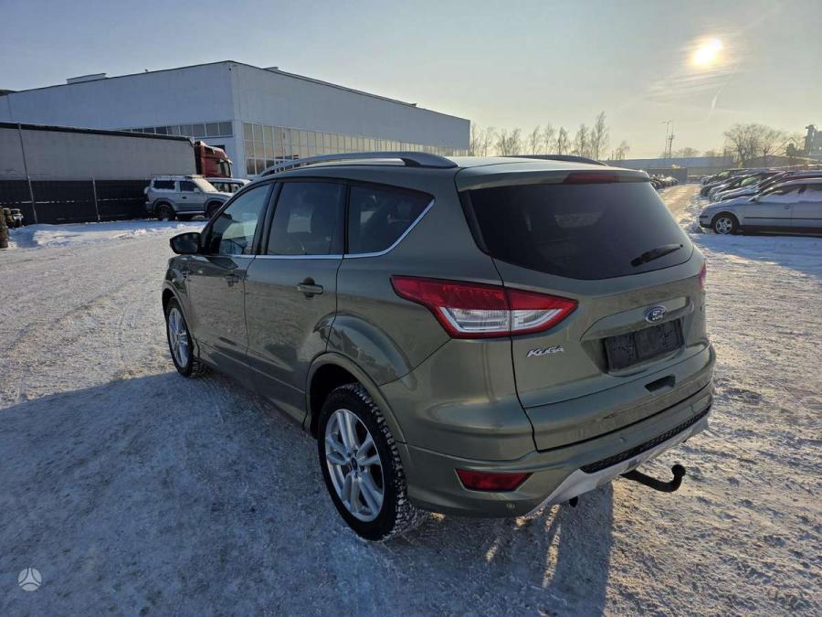 Green Ford Kuga 2014 in Marijampole, with an engine capacity of 1.60 L and mileage of 111 thousand km for 7290 €, photo 6 on AUTOMOTO.COM.LV