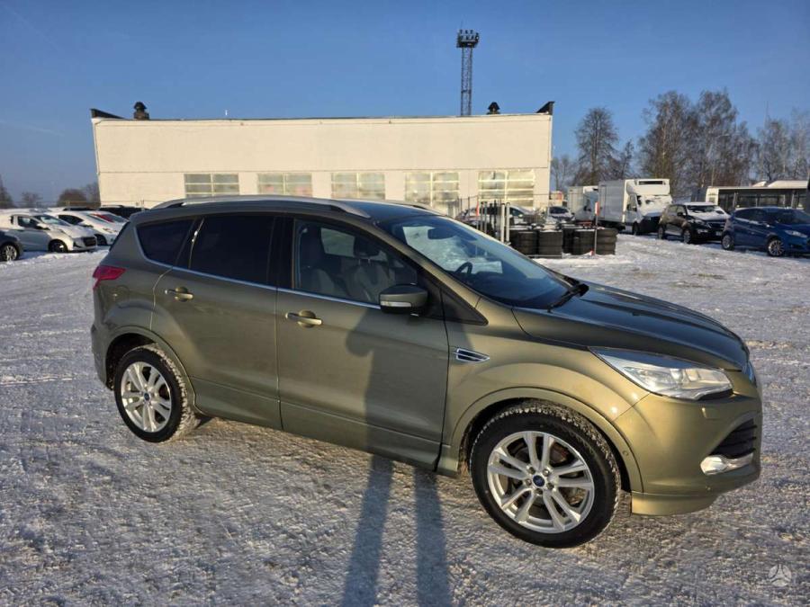 Green Ford Kuga 2014 in Marijampole, with an engine capacity of 1.60 L and mileage of 111 thousand km for 7290 €, photo 12 on AUTOMOTO.COM.LV