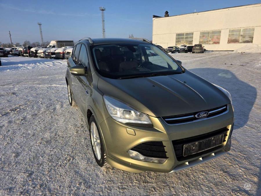 Green Ford Kuga 2014 in Marijampole, with an engine capacity of 1.60 L and mileage of 111 thousand km for 7290 €, photo 14 on AUTOMOTO.COM.LV